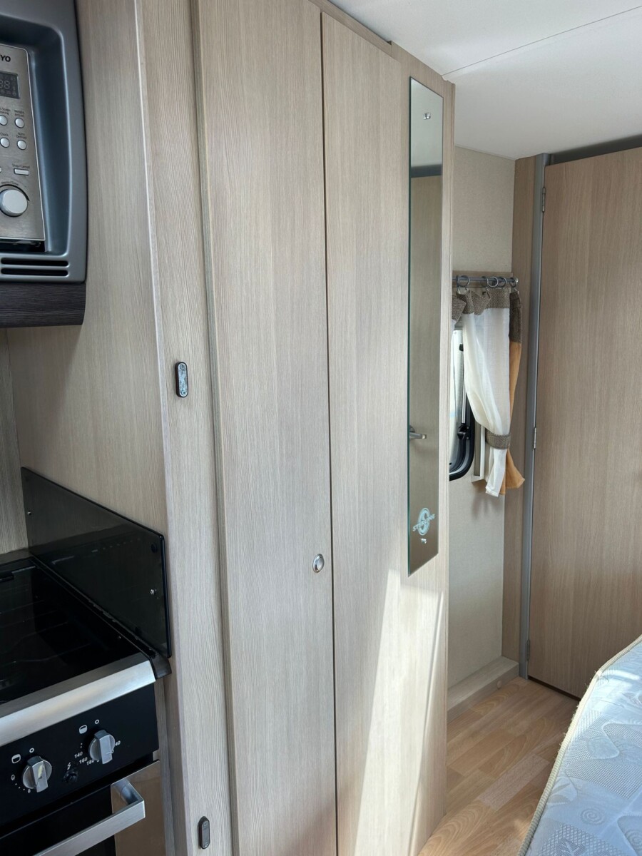 SOLD 2010 Sterling Eccles Ruby fixed bed single axle caravan $34995 ...