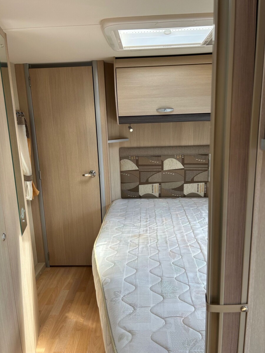 SOLD 2010 Sterling Eccles Ruby fixed bed single axle caravan $34995 ...
